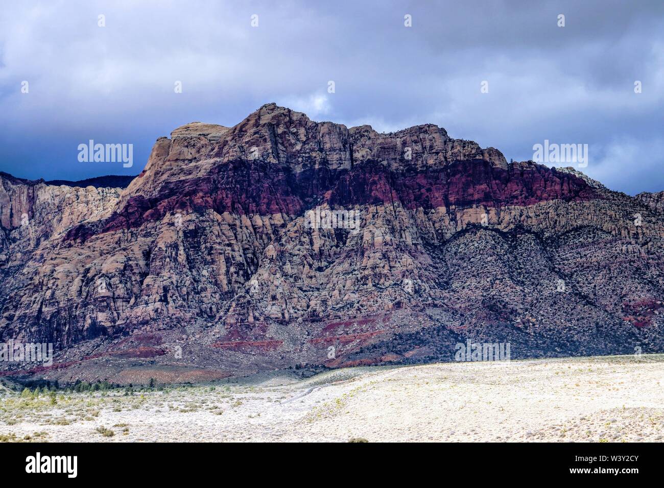 Red rock vistas hi-res stock photography and images - Alamy