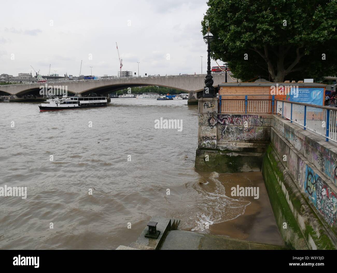 Waterloo beach london hi-res stock photography and images - Alamy