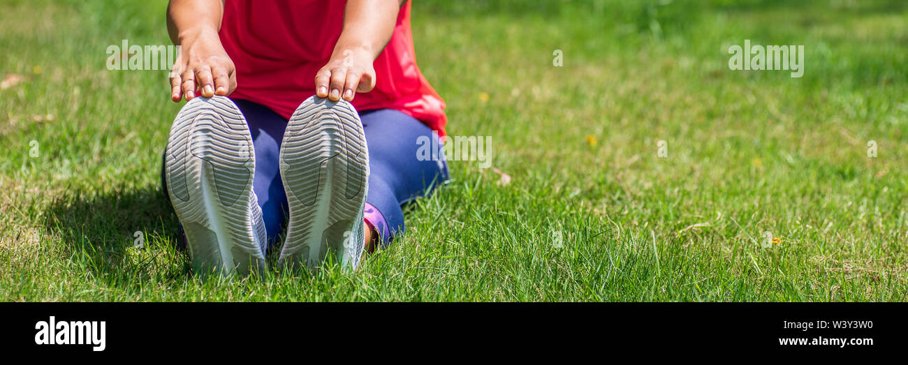 Stretching exercises garden hi-res stock photography and images - Alamy