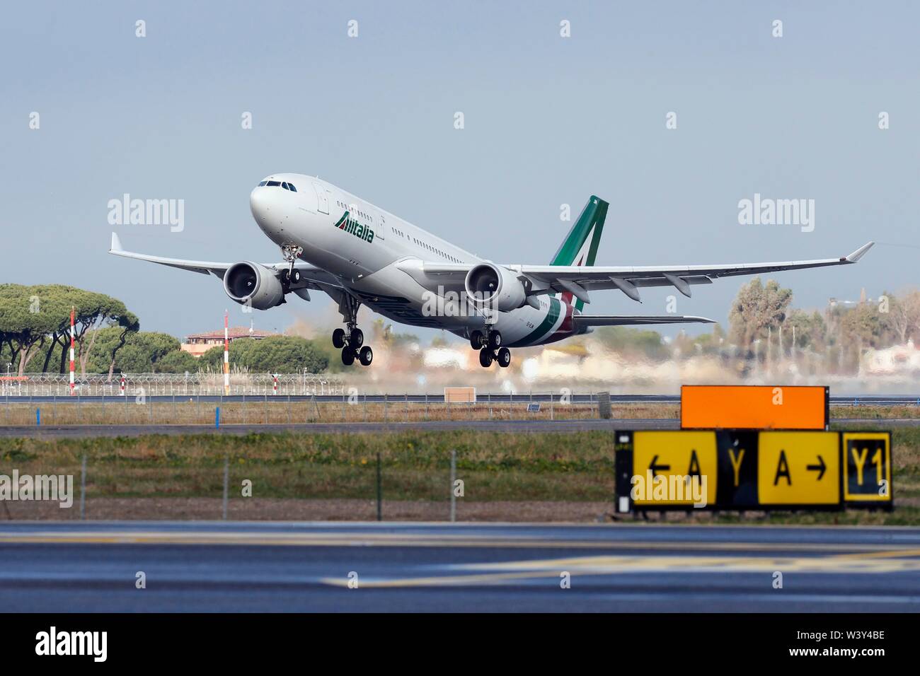 Alitalia aeroplanes take-off from Leonardo da Vinci International ...