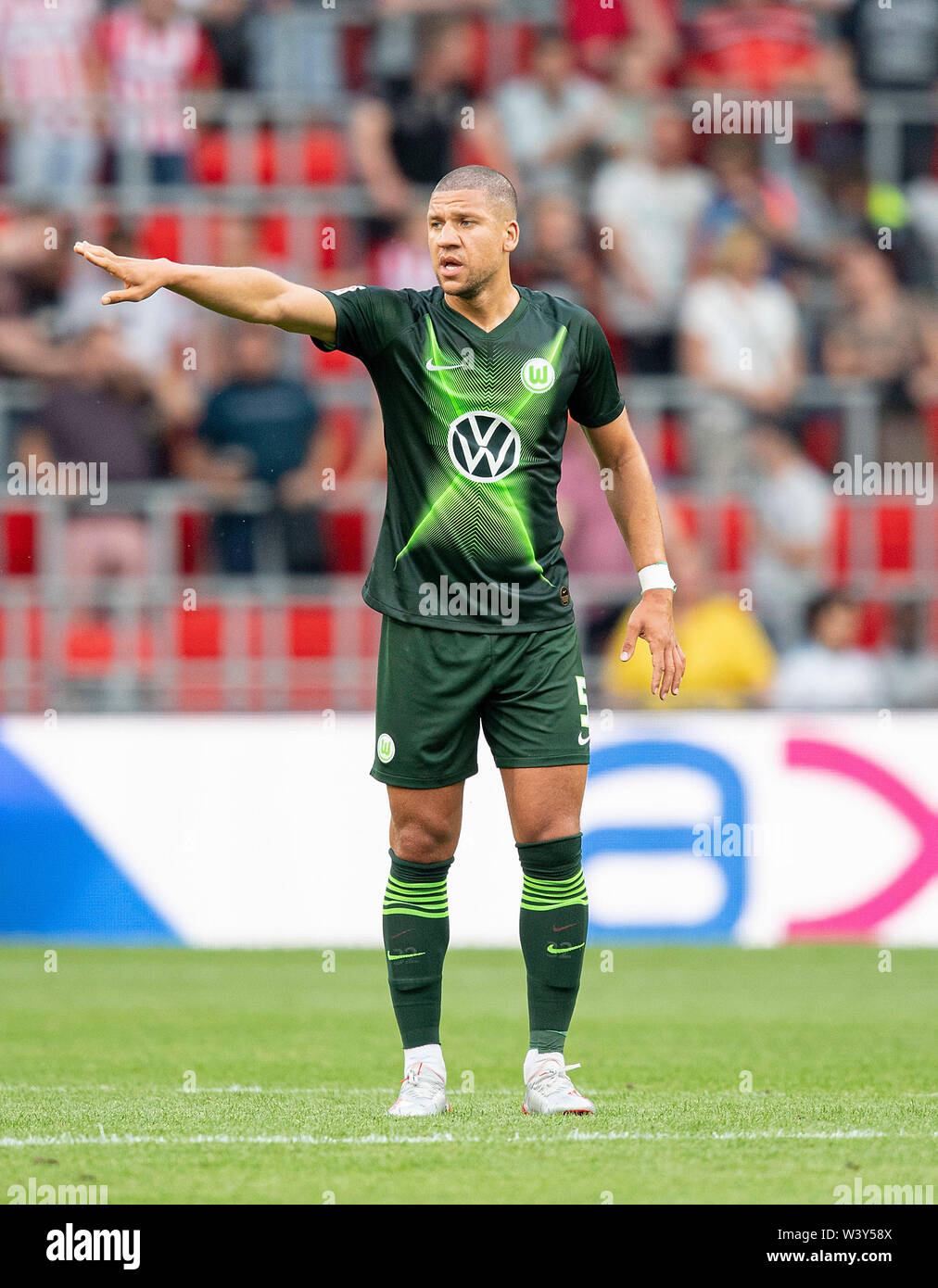 Football jeffrey full length hi-res stock photography and images - Alamy