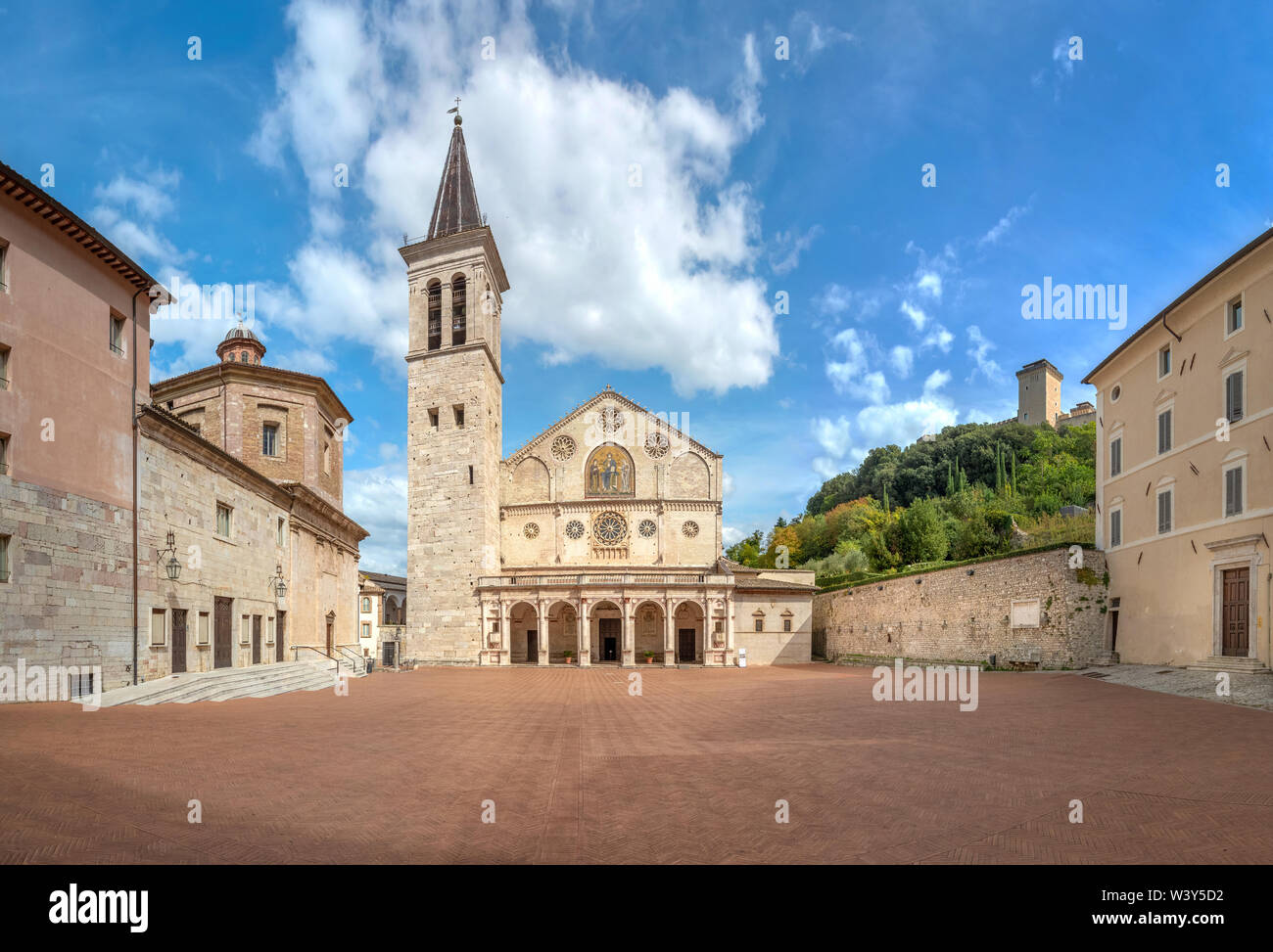 Duomo square hi-res stock photography and images - Alamy