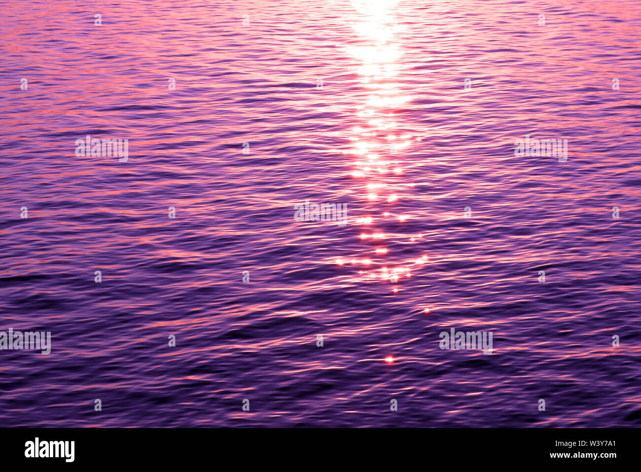 Beautiful ripples sun glare on hi-res stock photography and images - Alamy