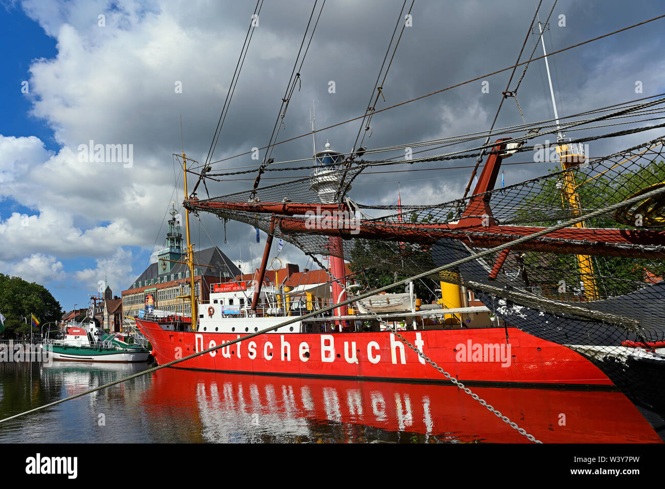 emden, niedersachsen/germany - 2019.07.17: the city centre of emden ...
