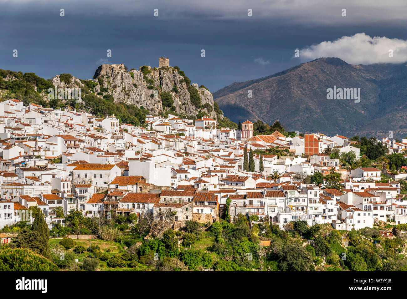 The white town of gaucin hi-res stock photography and images - Alamy