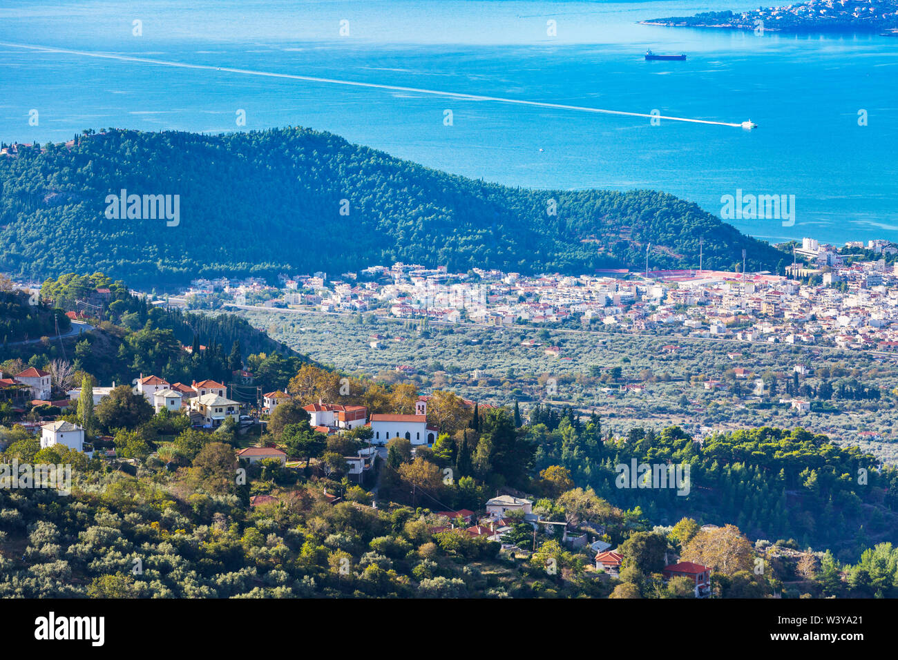 View volos seaside city hi-res stock photography and images - Alamy