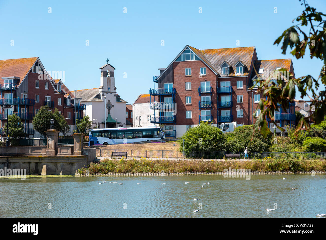 Modern housing development hi-res stock photography and images - Alamy