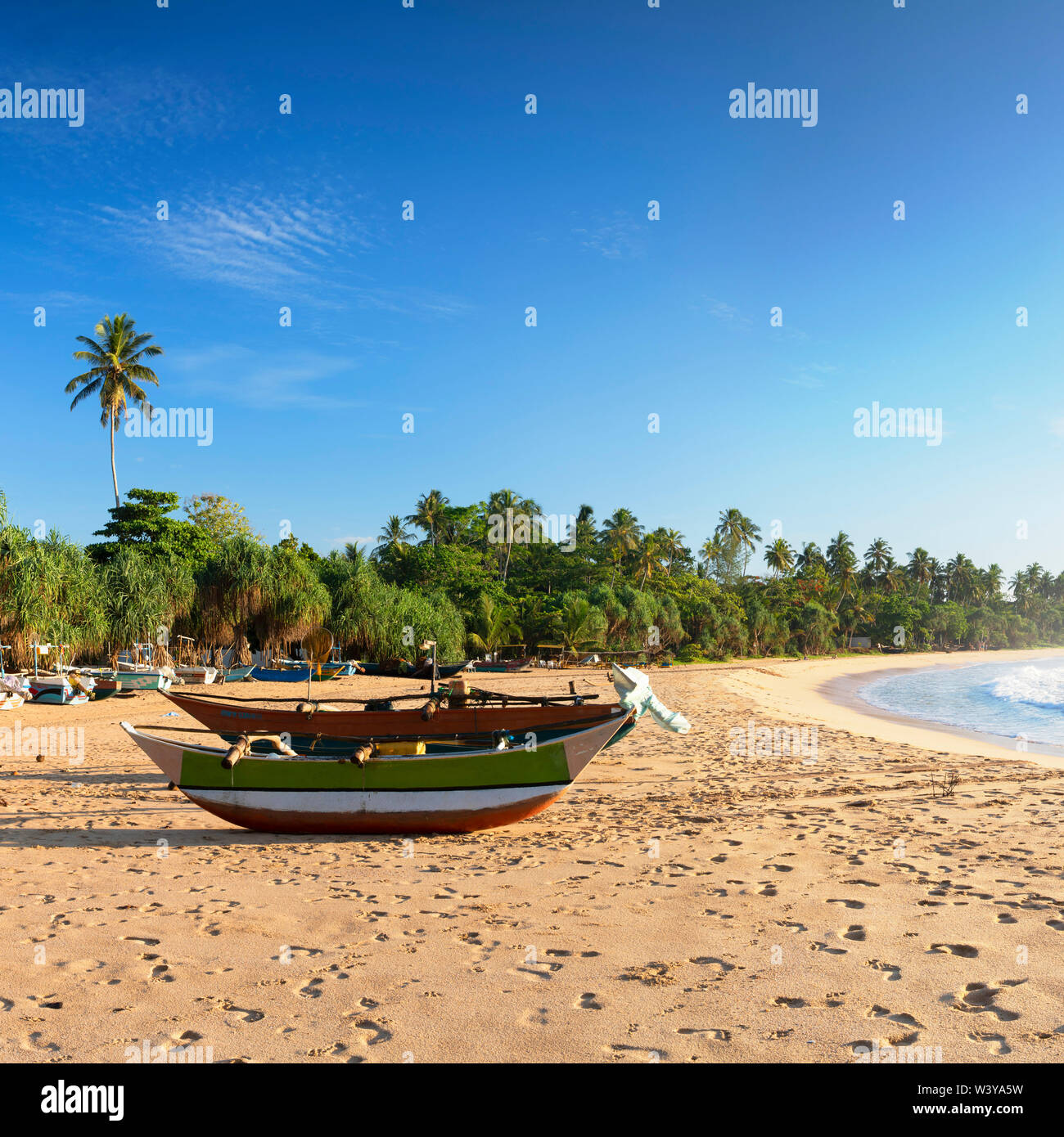 Talalla beach hi-res stock photography and images - Alamy
