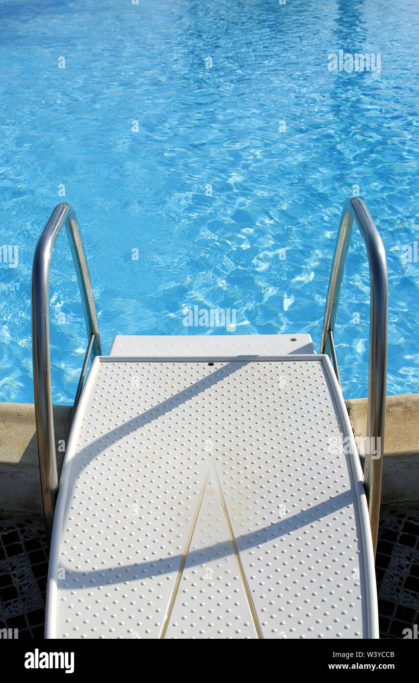 Springboard pool hi-res stock photography and images - Alamy