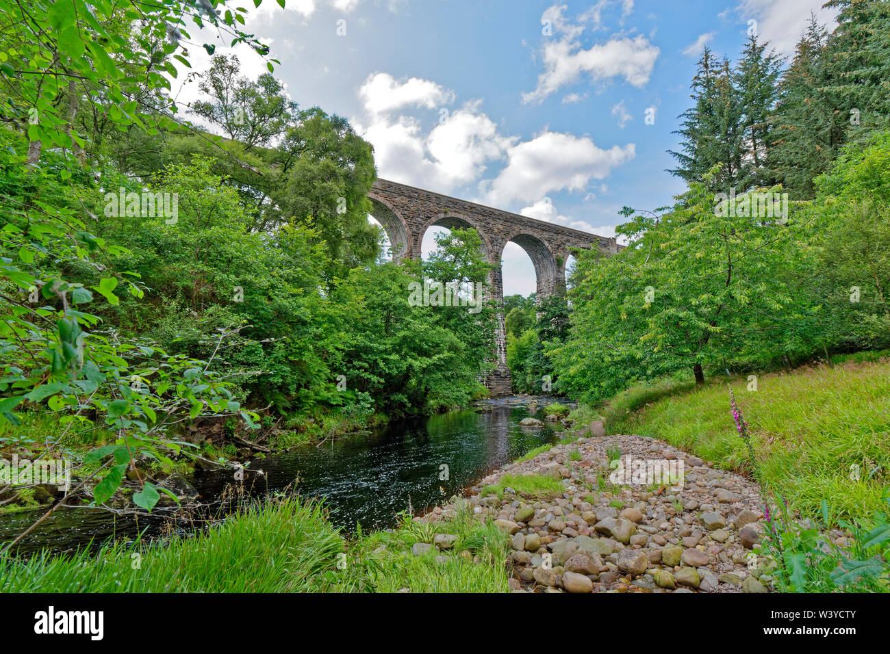 DAVA WAY SCOTLAND THE DIVIE OR EDINKILLIE RAILWAY VIADUCT IN SUMMER THE ...