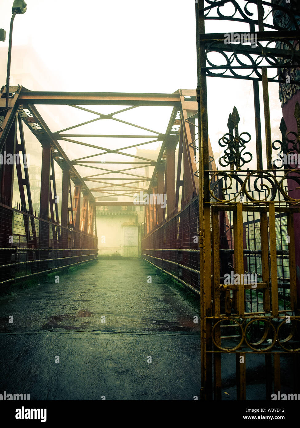 Steel arch bridge india High Resolution Stock Photography and Images ...