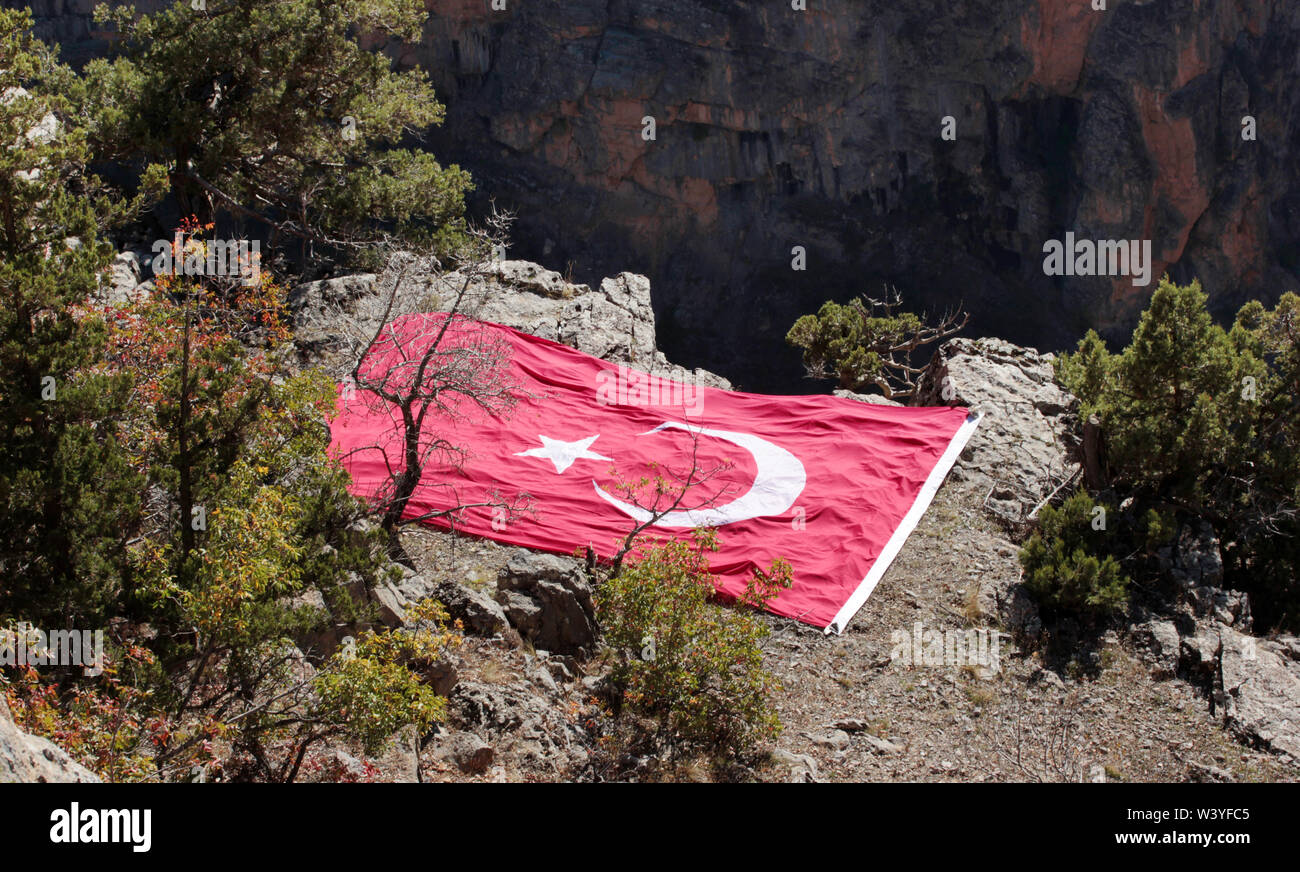 Turkish flag in beautiful nature Stock Photo - Alamy