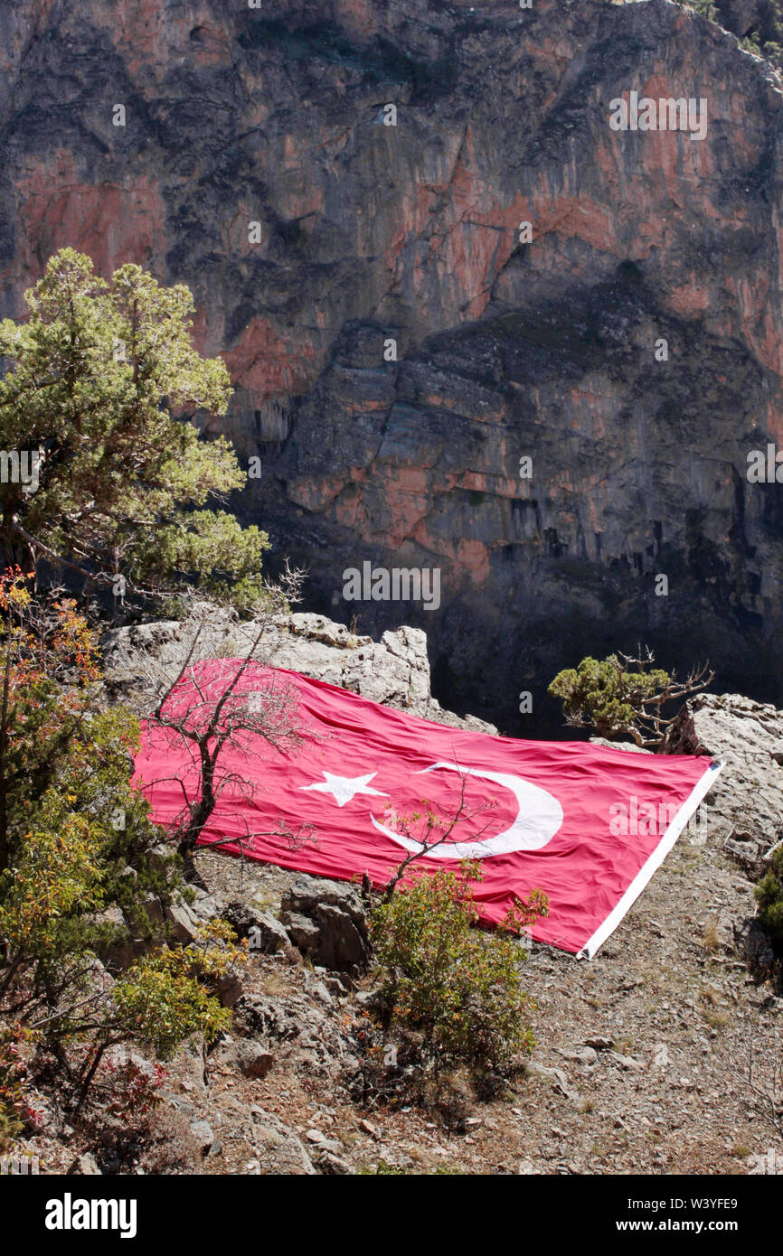 Turkish flag in beautiful nature Stock Photo - Alamy