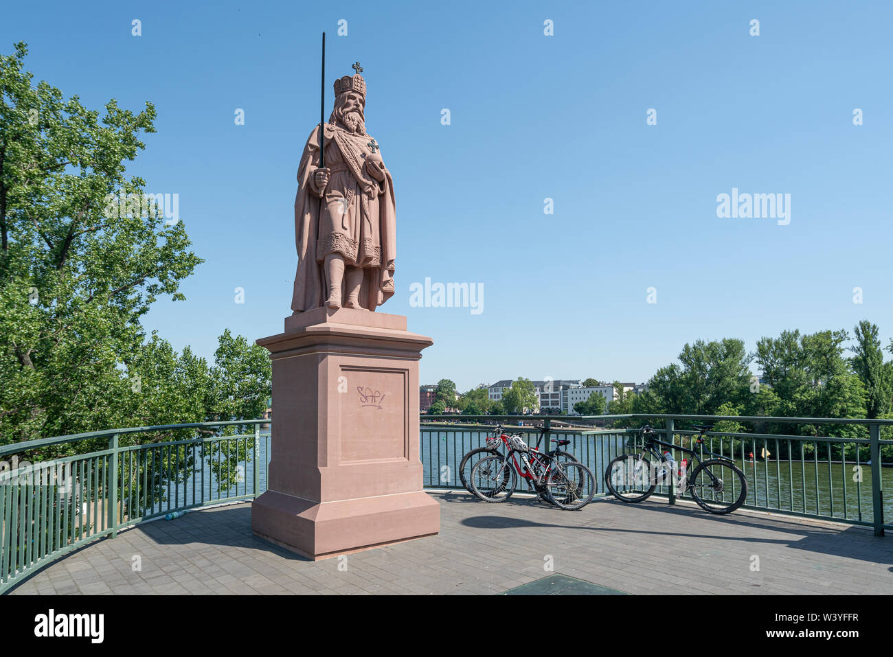 Aachen crown hi-res stock photography and images - Alamy