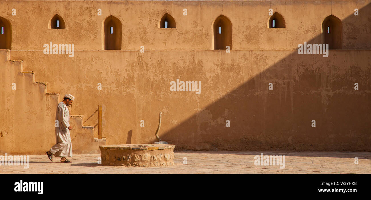 Fuerte de Jabreen, Oman, Golfo Pérsico Stock Photo - Alamy