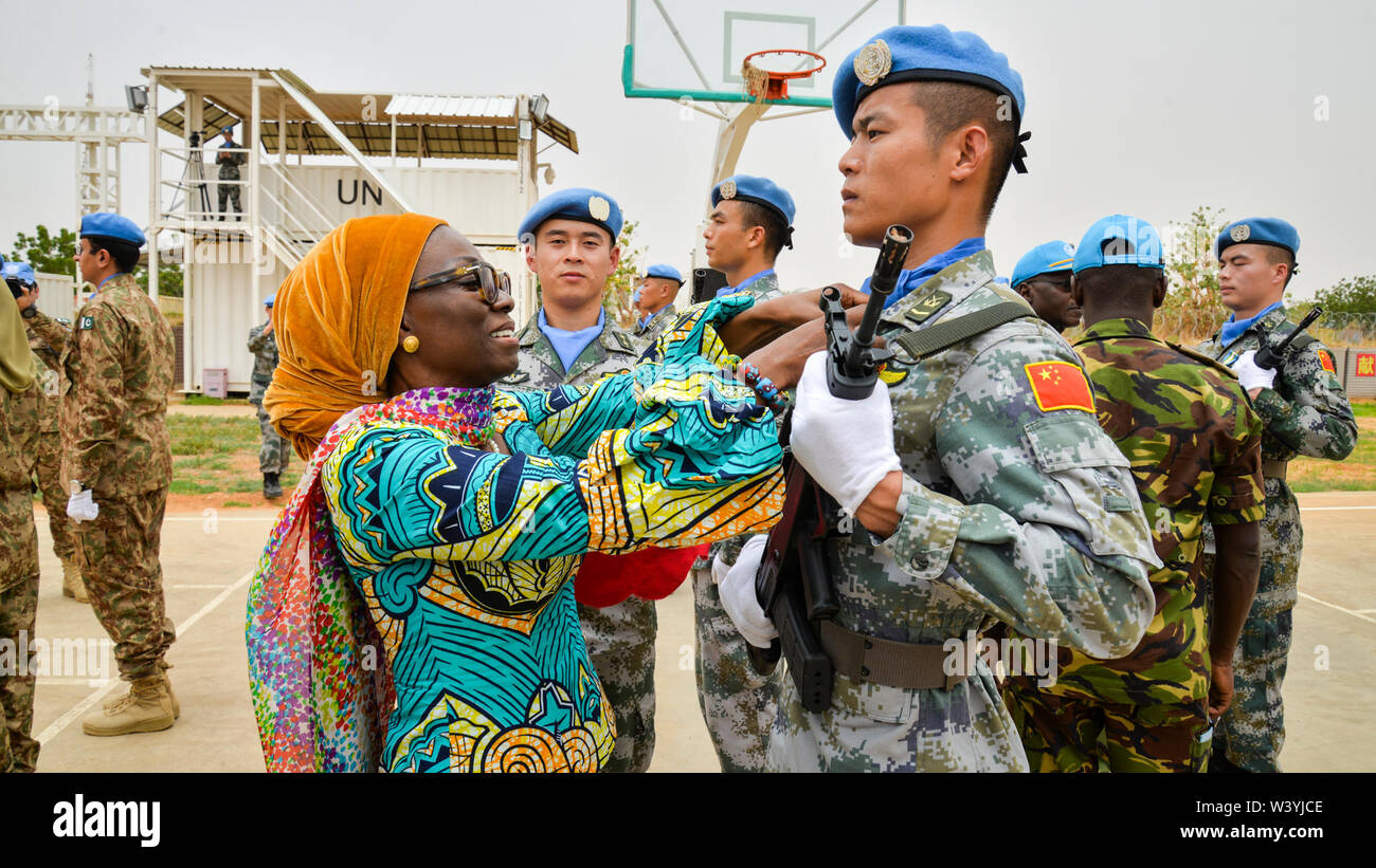 African union mission peacekeeping hi-res stock photography and images ...