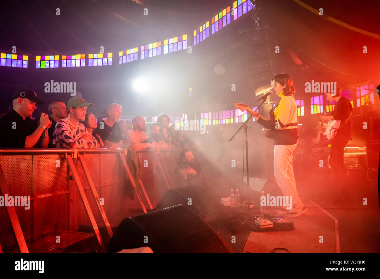 Snail mail show hi-res stock photography and images - Alamy