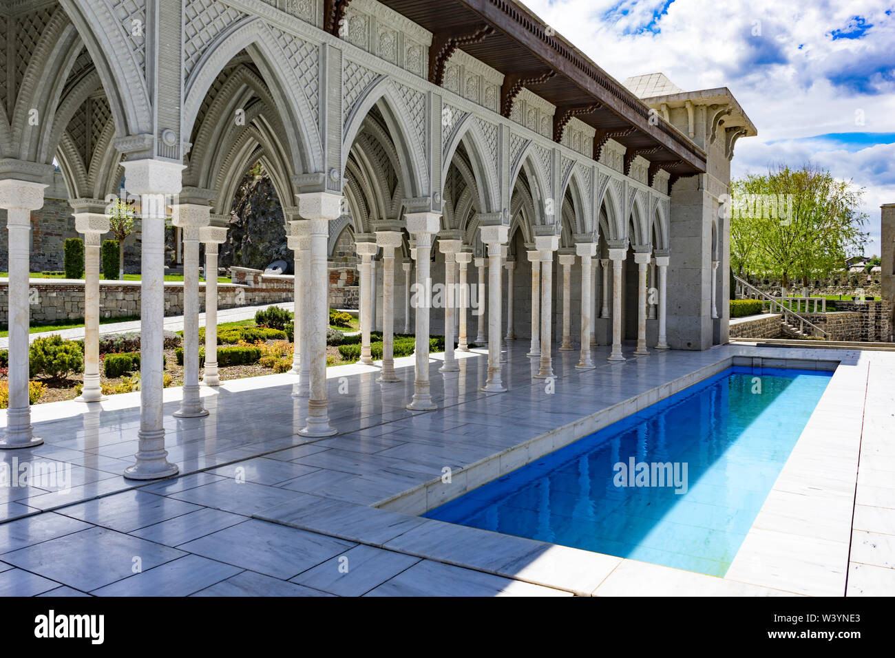 Arched Gallery High Resolution Stock Photography and Images - Alamy