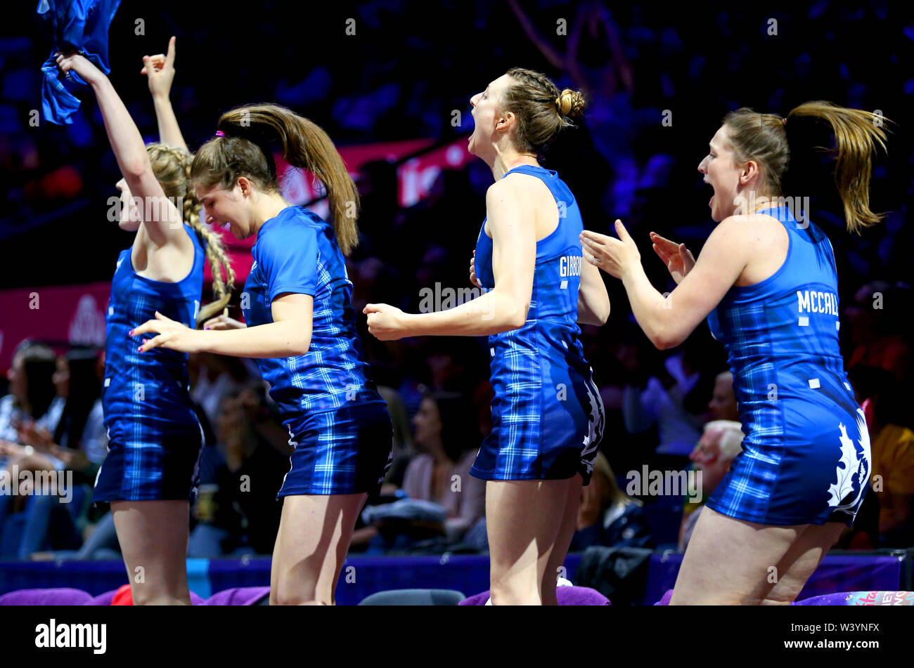 Netball scoring hi-res stock photography and images - Alamy
