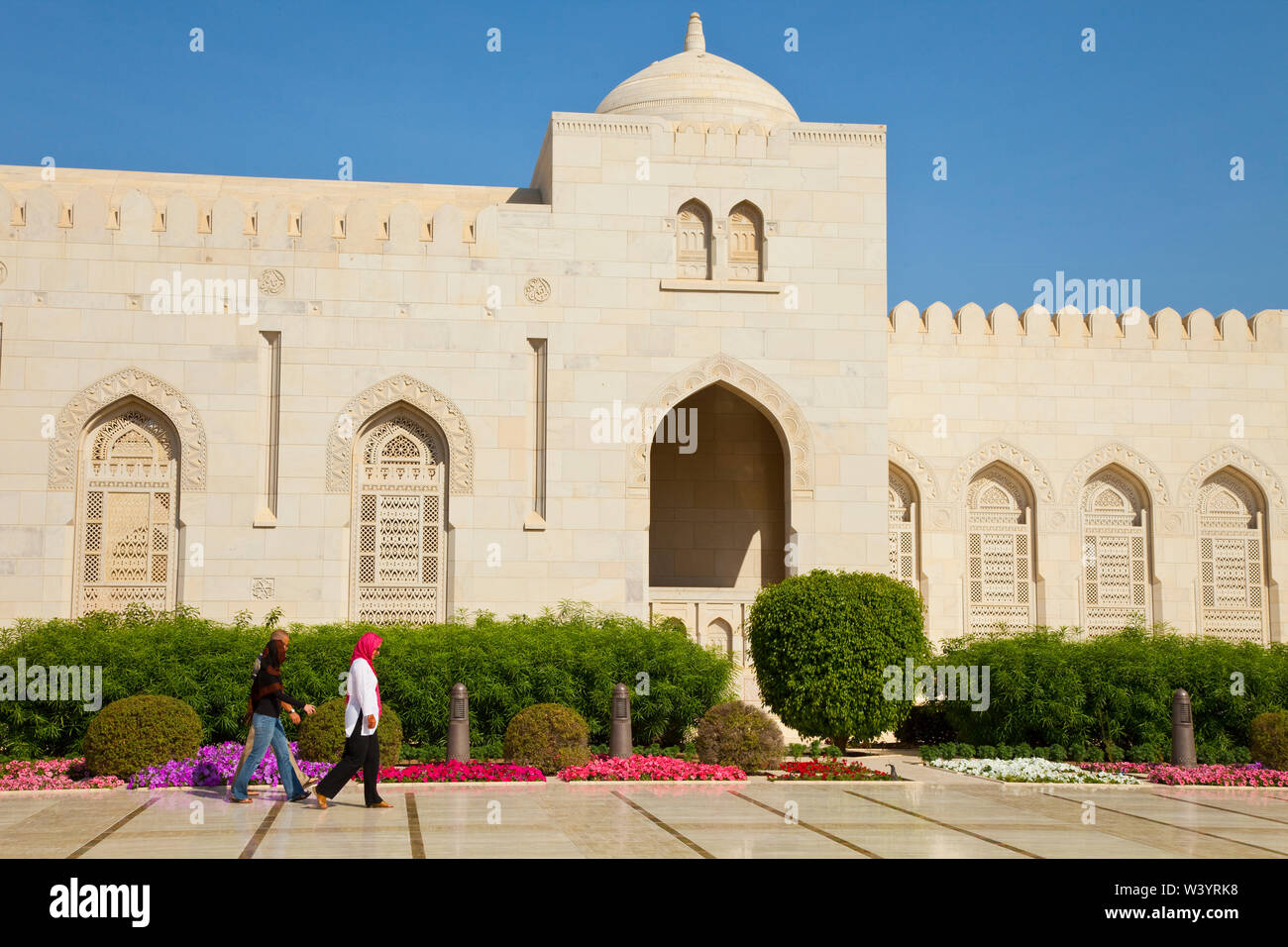 Gran mezquita qatar hi-res stock photography and images - Alamy