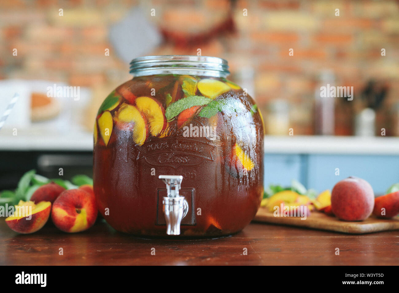 Ice tea drink Stock Photo - Alamy