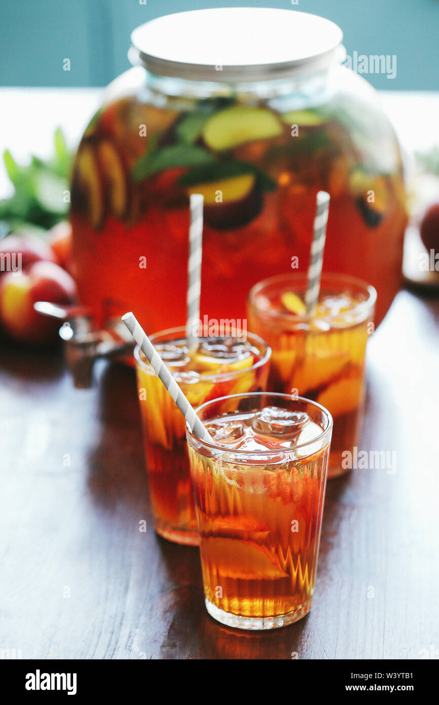 Ice tea drink Stock Photo - Alamy