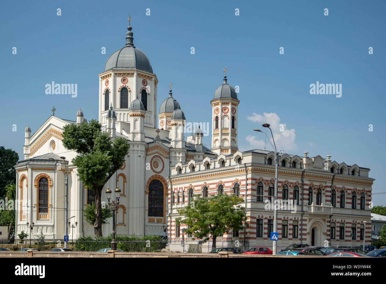 Bucharest new buildings hi-res stock photography and images - Alamy