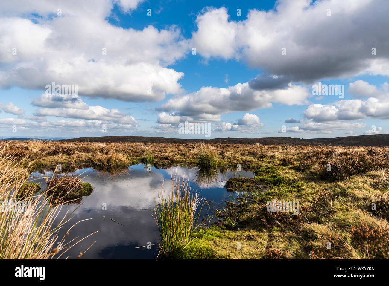 Dramatic moorland hi-res stock photography and images - Alamy
