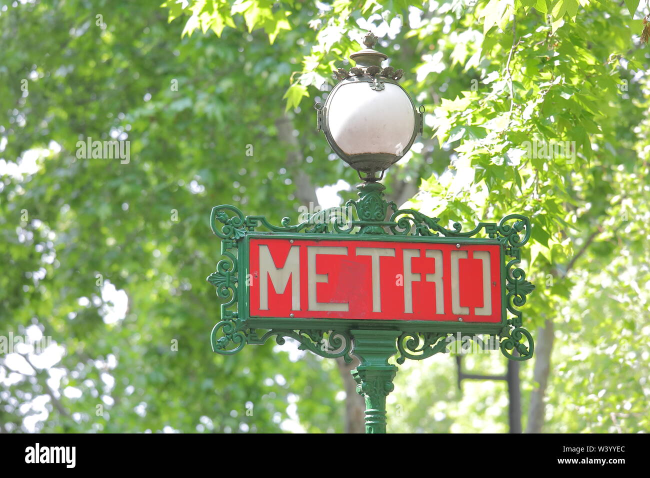 French underground railway hi-res stock photography and images - Alamy