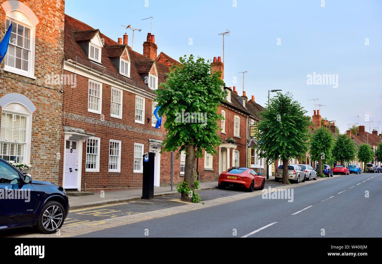 Buildings Hungerford High Street, historic market town Berkshire, UK ...