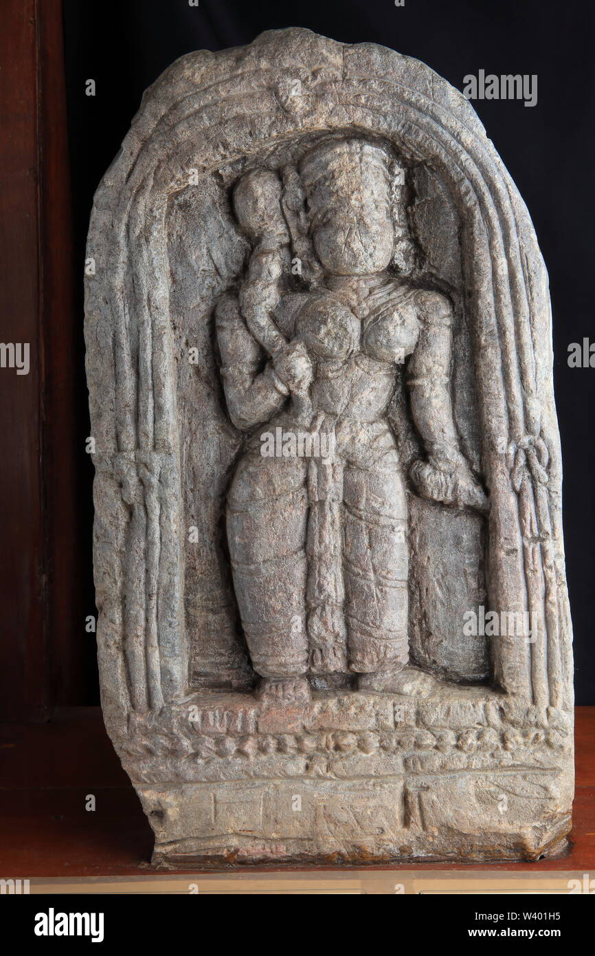 Hero stone india carving hi-res stock photography and images - Alamy
