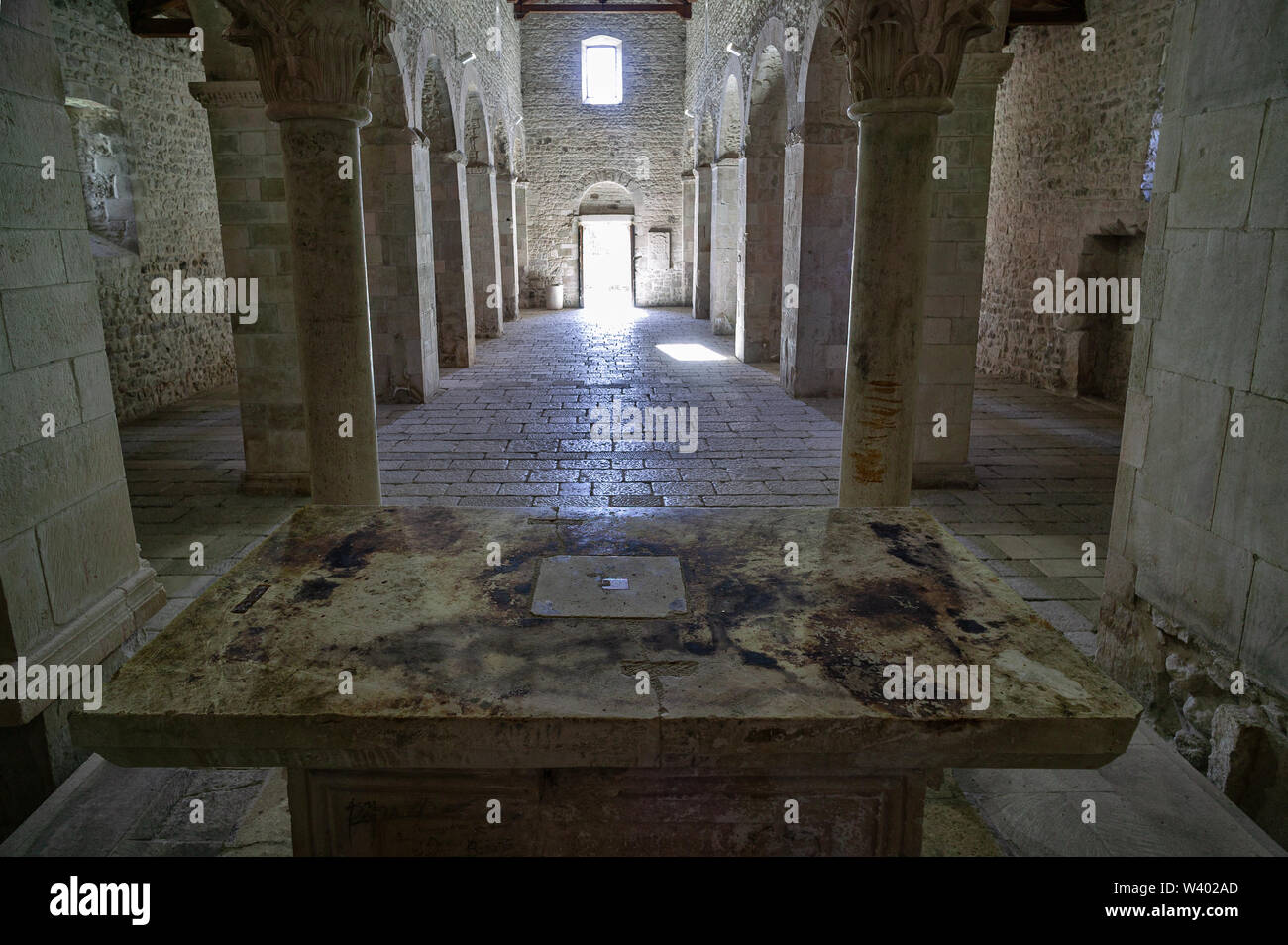 Austere architecture hi-res stock photography and images - Alamy