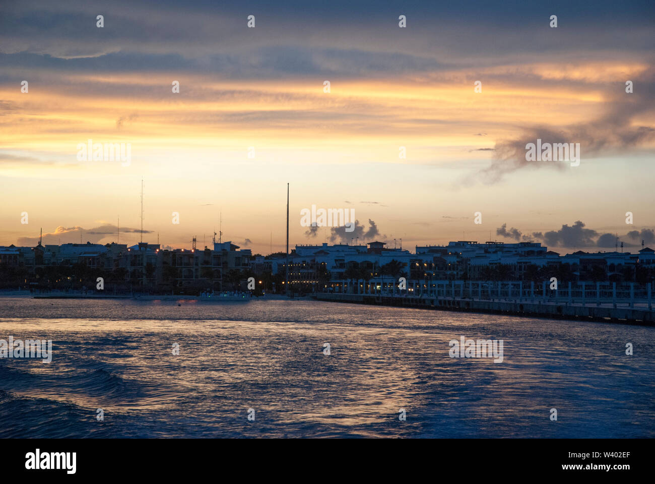 The sunset view of Playa del Carmen resort town (Mexico Stock Photo - Alamy