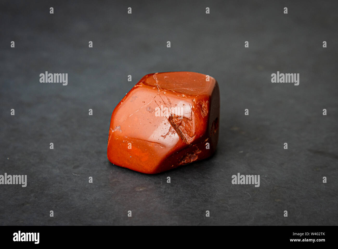 Roter jaspis hi-res stock photography and images - Alamy