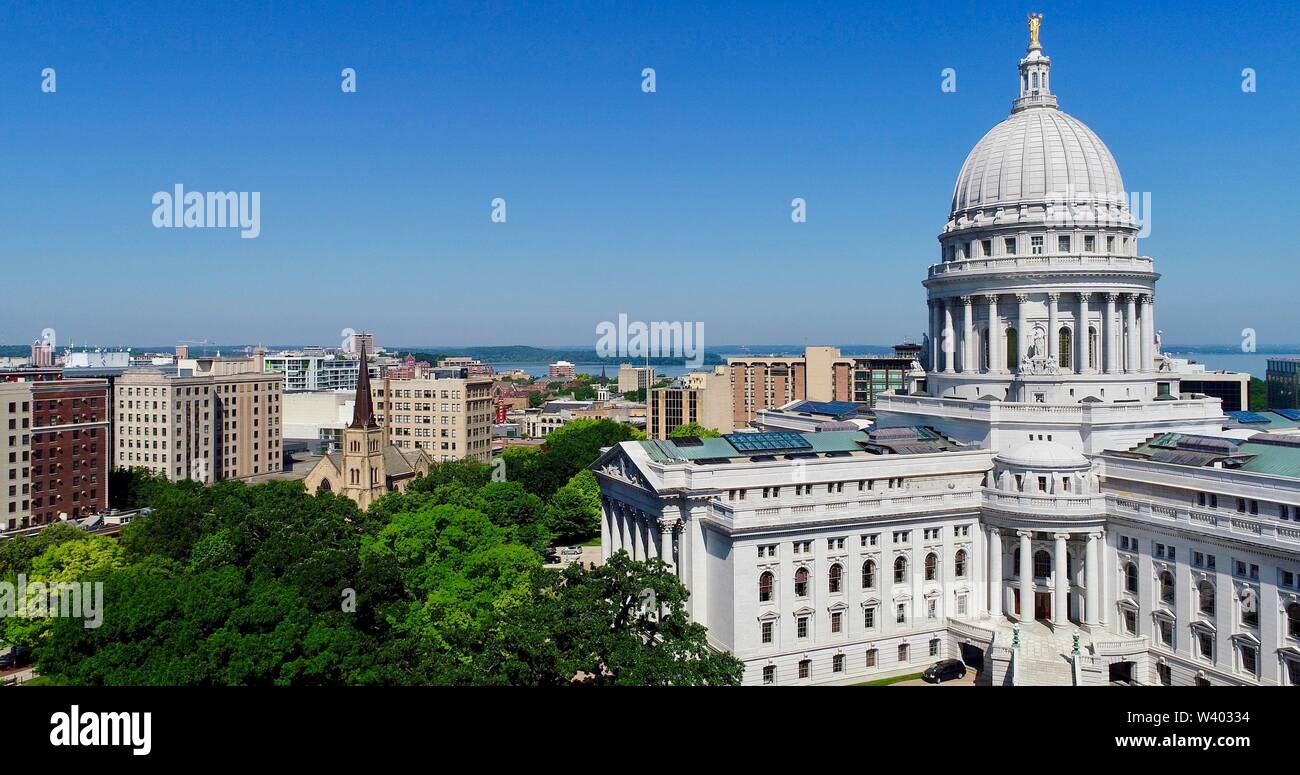 University of wisconsin madison aerial hi-res stock photography and ...