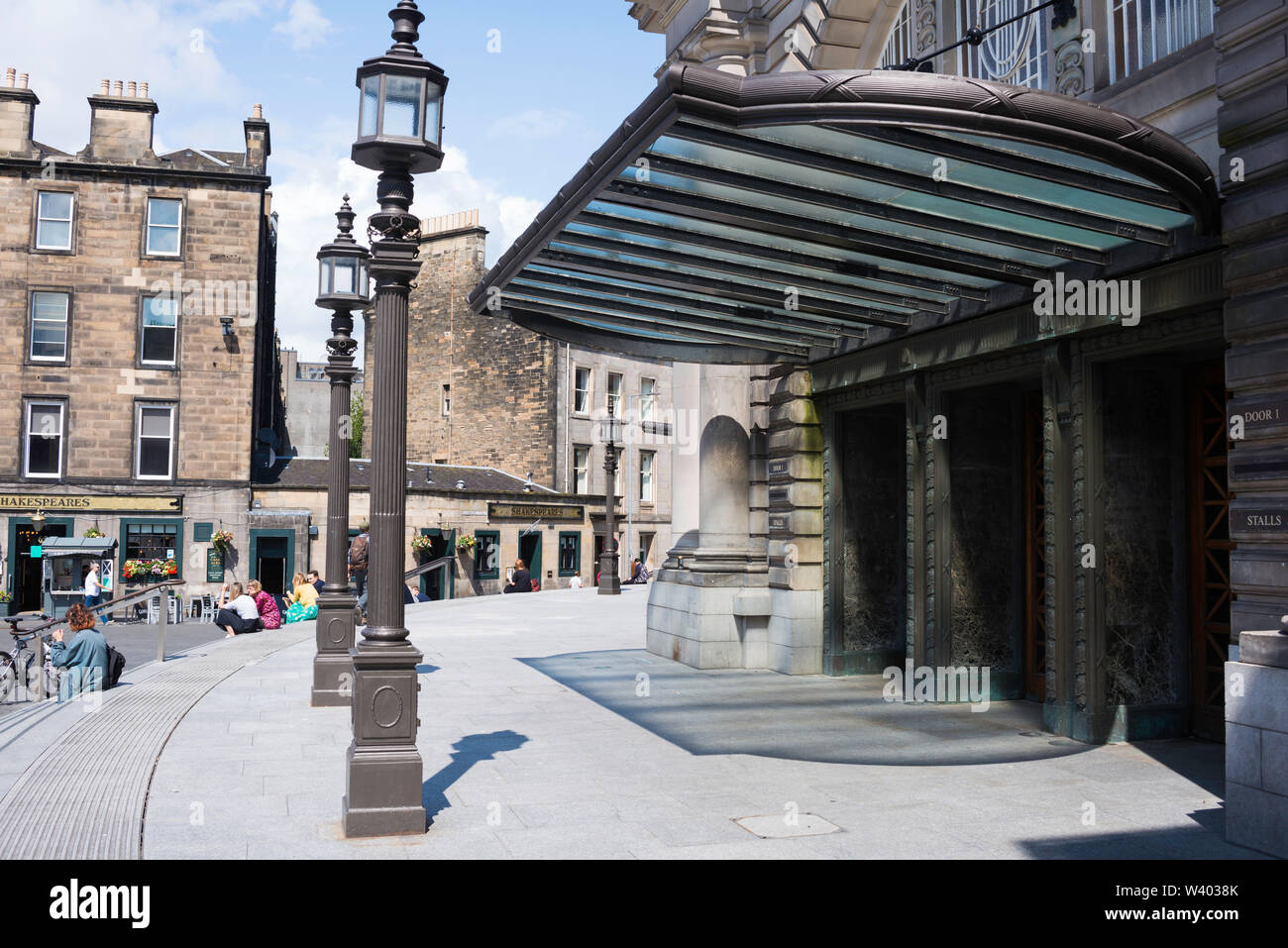 Everyday Life in a City Stock Photo - Alamy