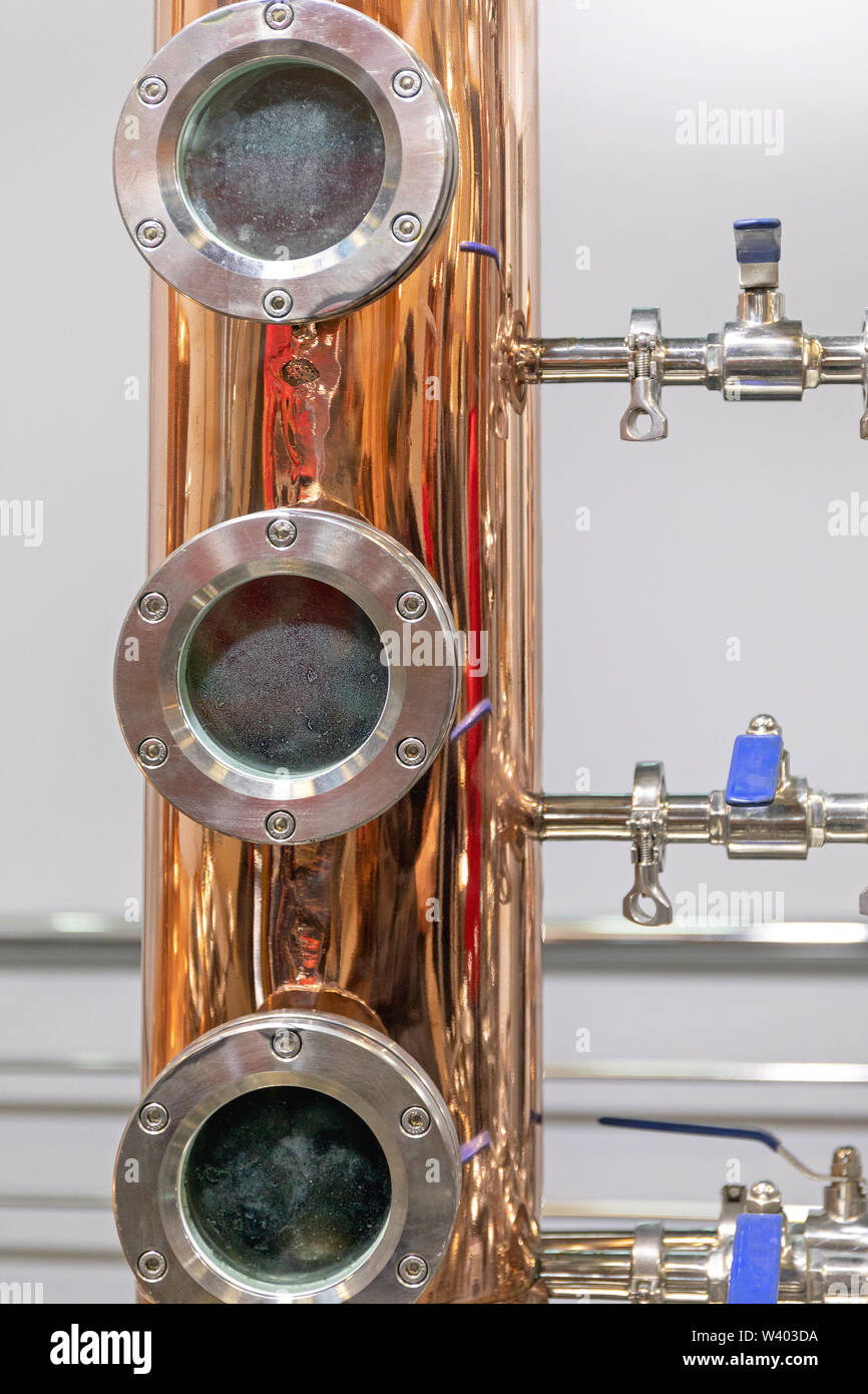 Column still distillation whisky hi-res stock photography and images ...