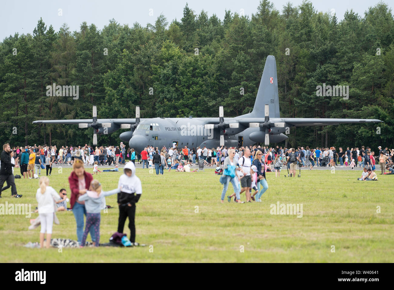 Lockheed 130 Hercules High Resolution Stock Photography and Images - Alamy