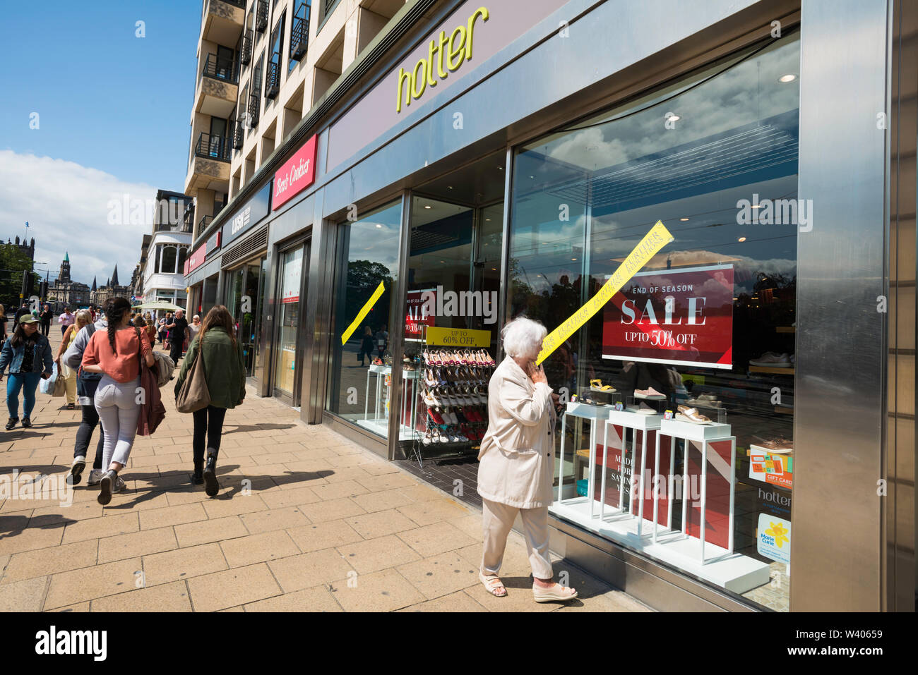 Everyday Life in a City Stock Photo - Alamy