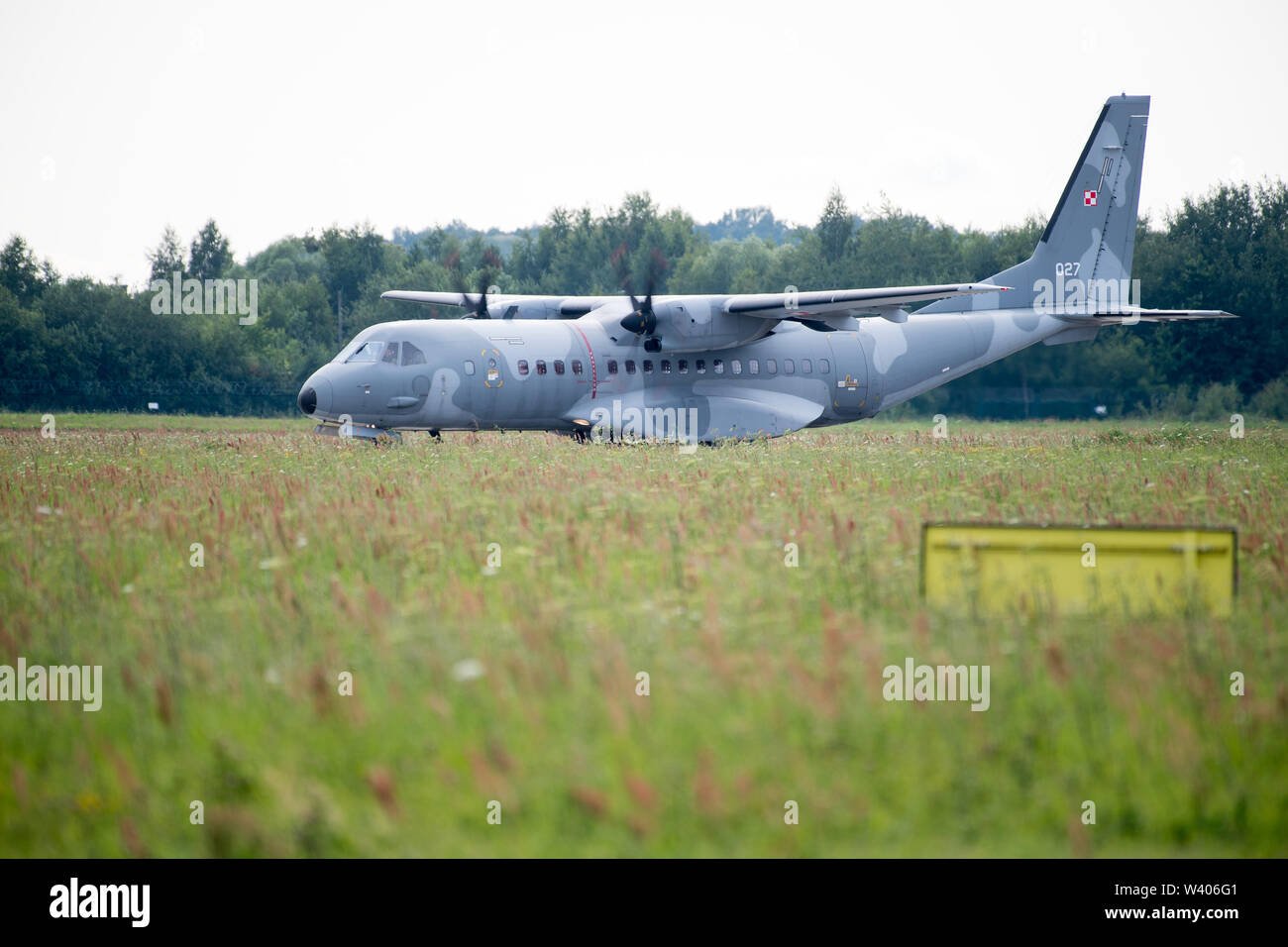 Tactical military transport aircraft hi-res stock photography and ...