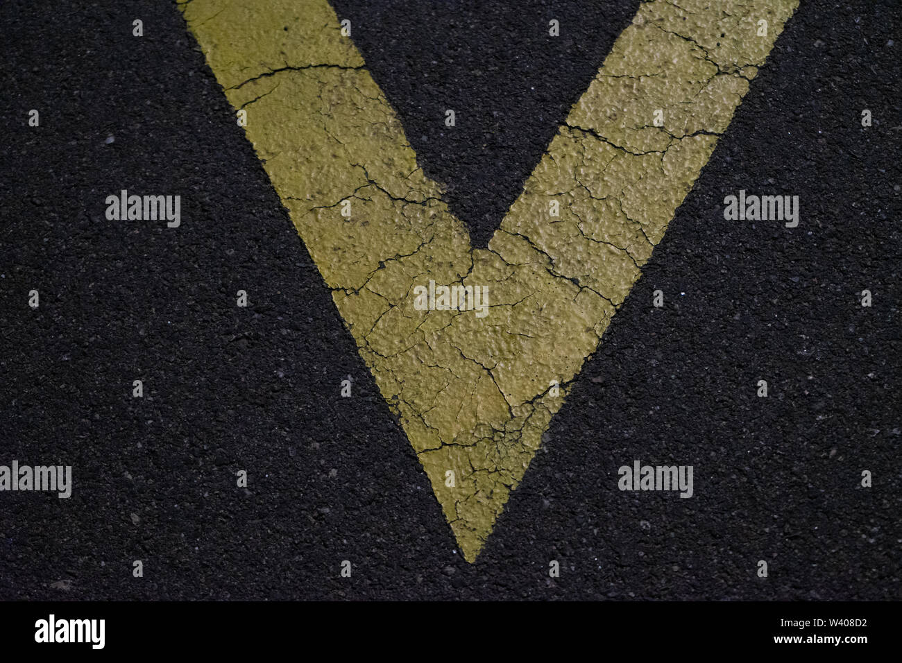Road mark hi-res stock photography and images - Alamy