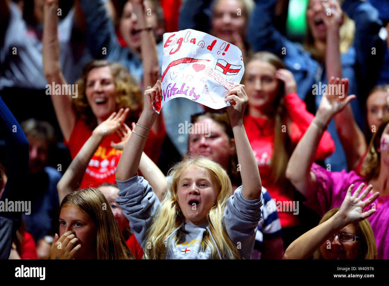Netball fans in the stands hi-res stock photography and images - Alamy