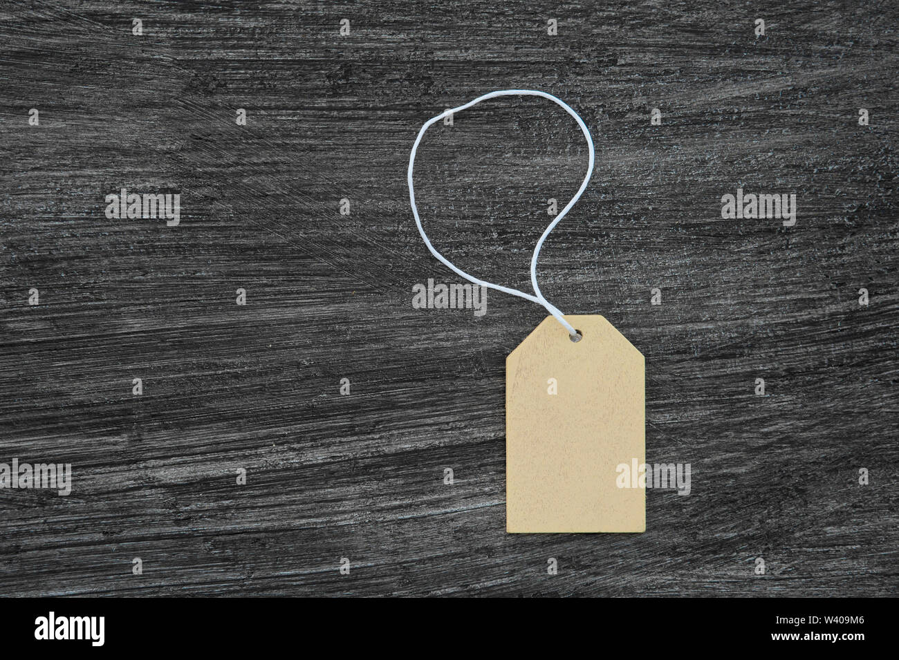 Label with rope hi-res stock photography and images - Alamy