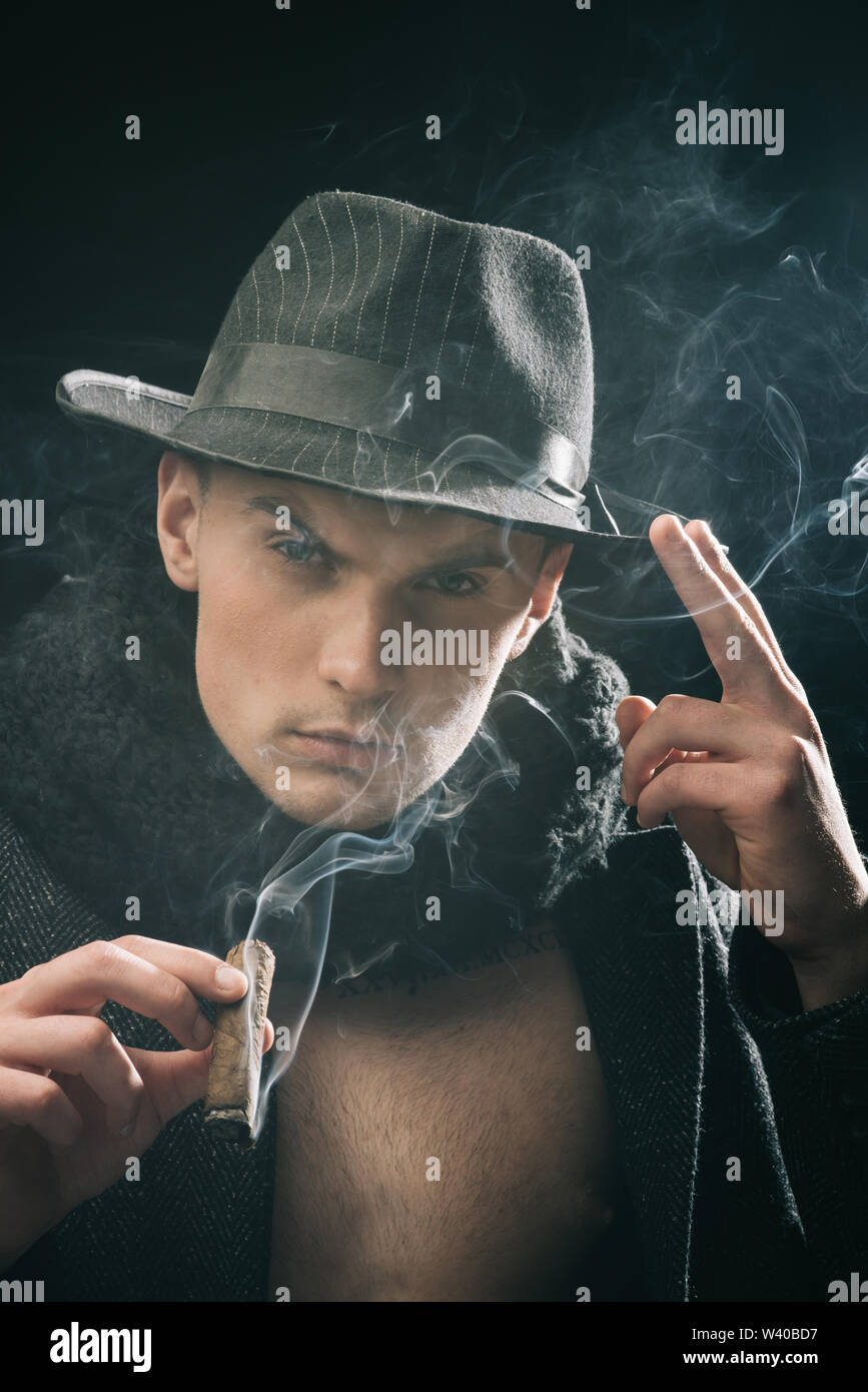 Mafia expert hi-res stock photography and images - Alamy