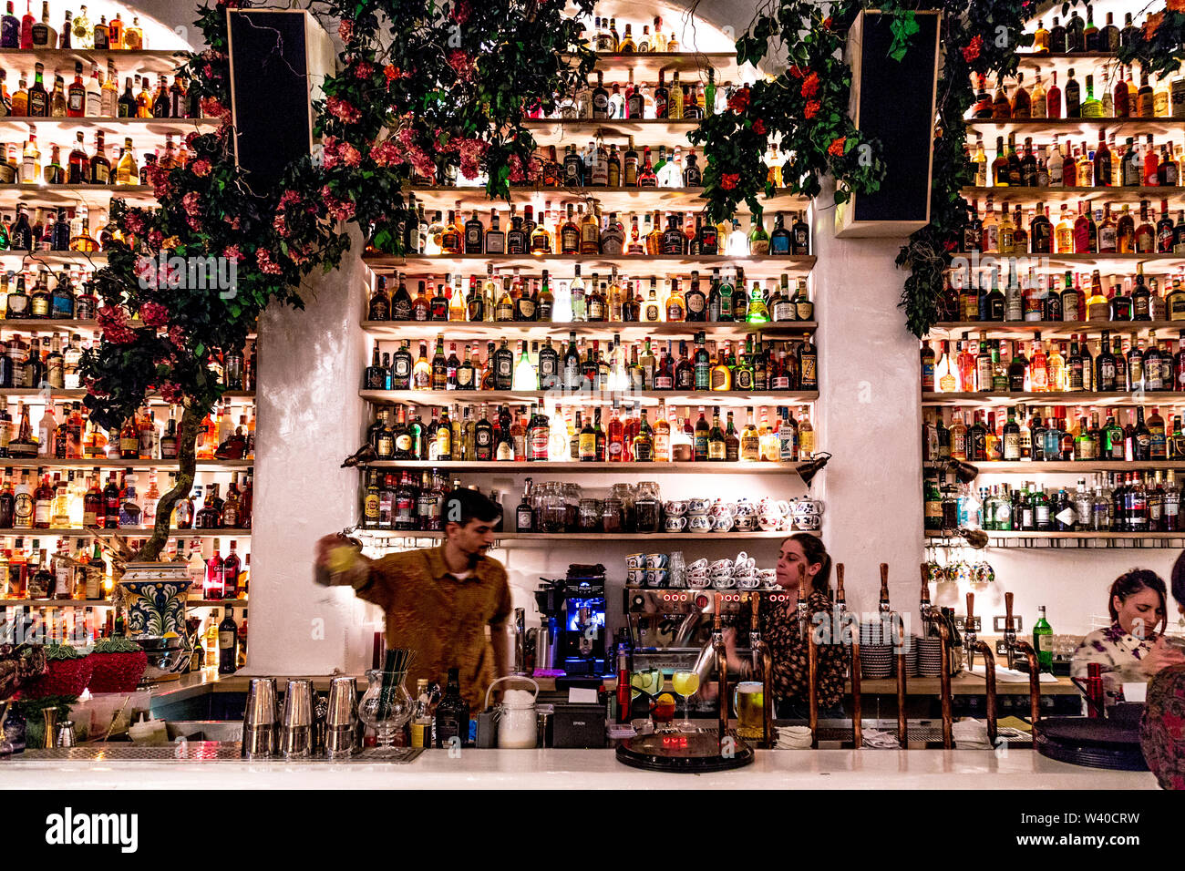 Romantic, rustic interior of Sicilian restaurant Circolo Popolare ...