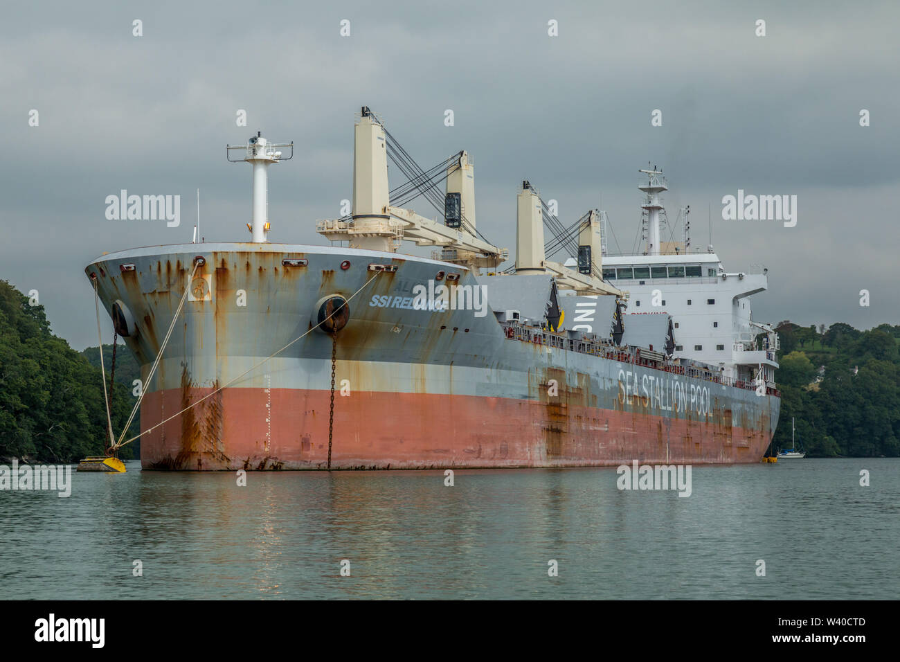 Reliance ship hi-res stock photography and images - Alamy