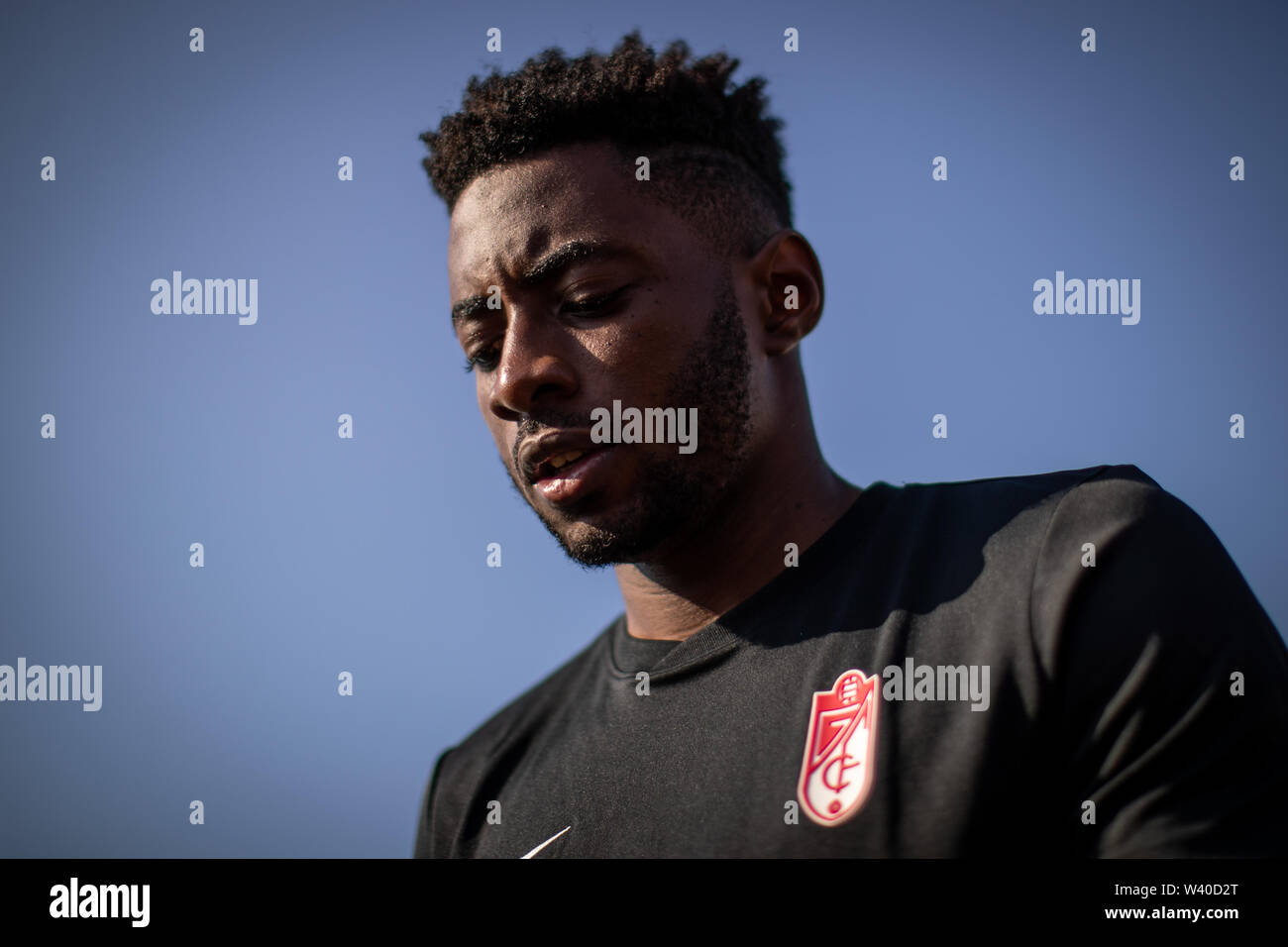 Yan Eteki, Granada CF football team's new player poses for a photo ...