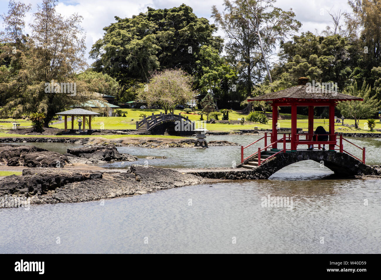 Hawaii Lava Rock Tidal Pool High Resolution Stock Photography and ...