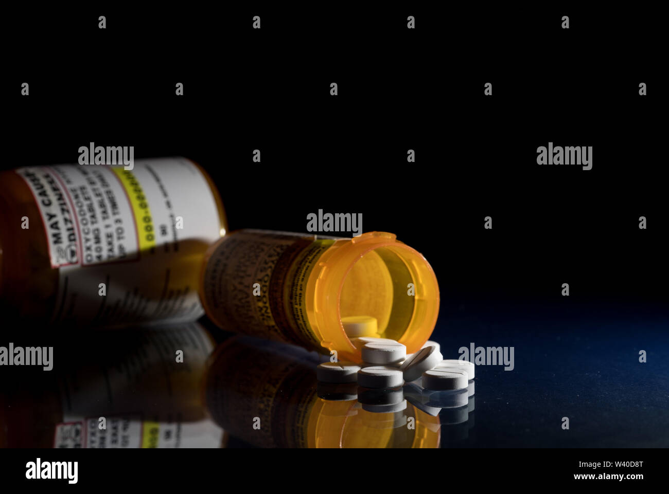 Prescription drug bottles hi-res stock photography and images - Alamy
