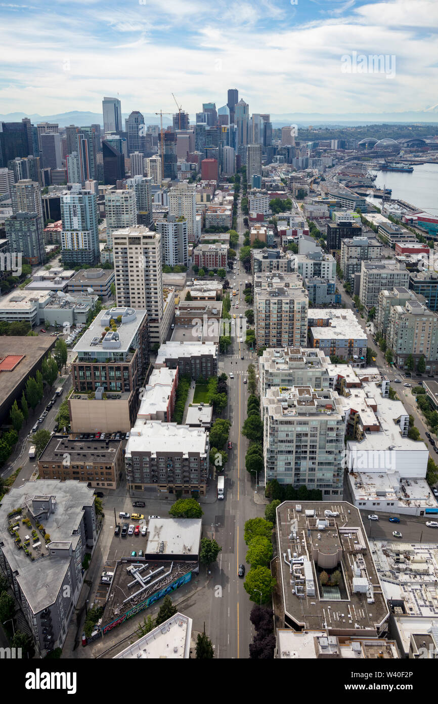 1st avenue seattle hi-res stock photography and images - Alamy